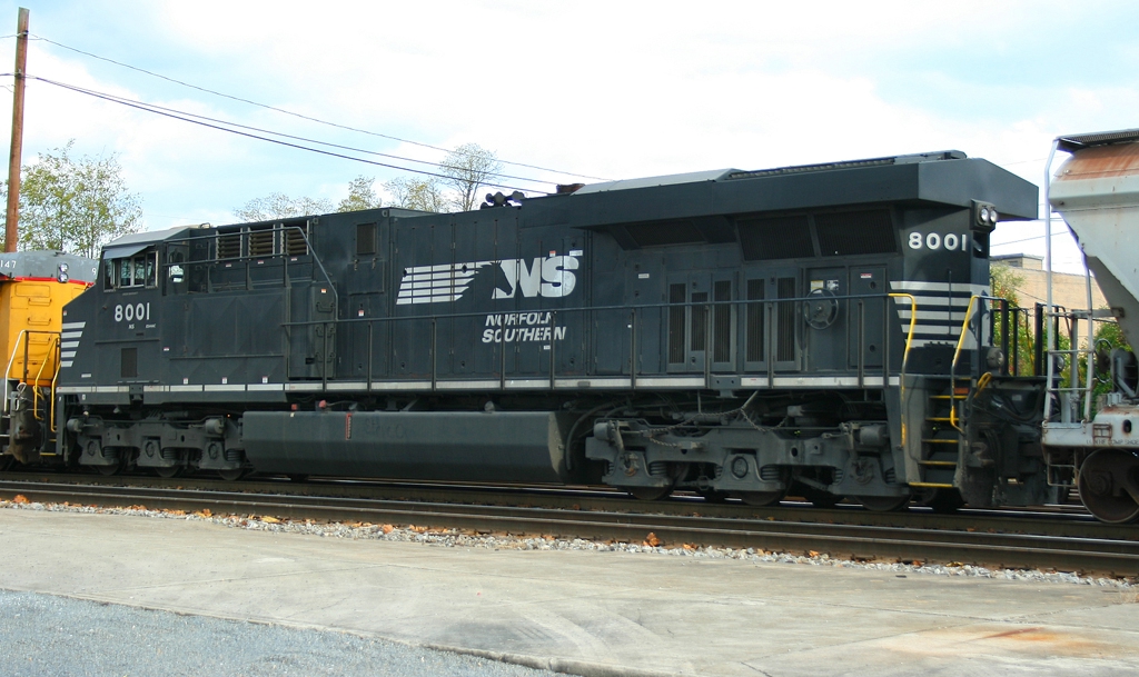 NS 8001